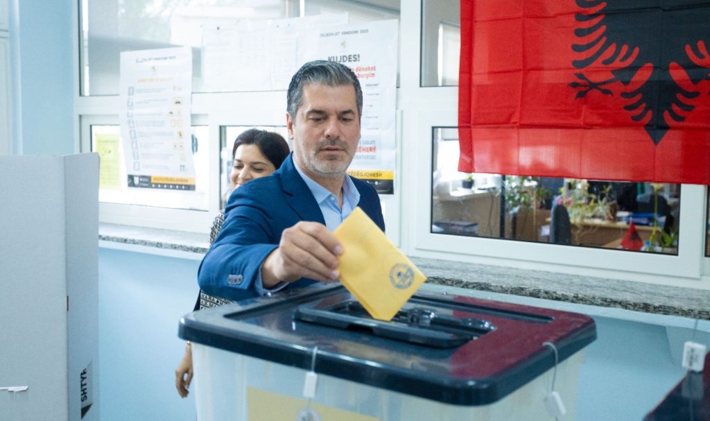 Zgjedhjet Vendore, Ermal Dredha fiton Bashkinë Vlorë – Tirana Diplomat