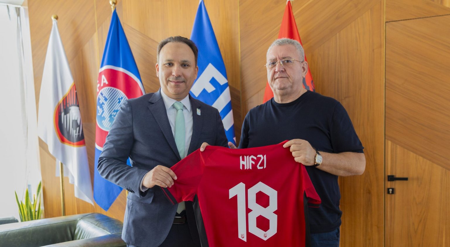 Presidenti Duka takim pune Ambasadorin e Arabisë Saudite në Shqipëri ...