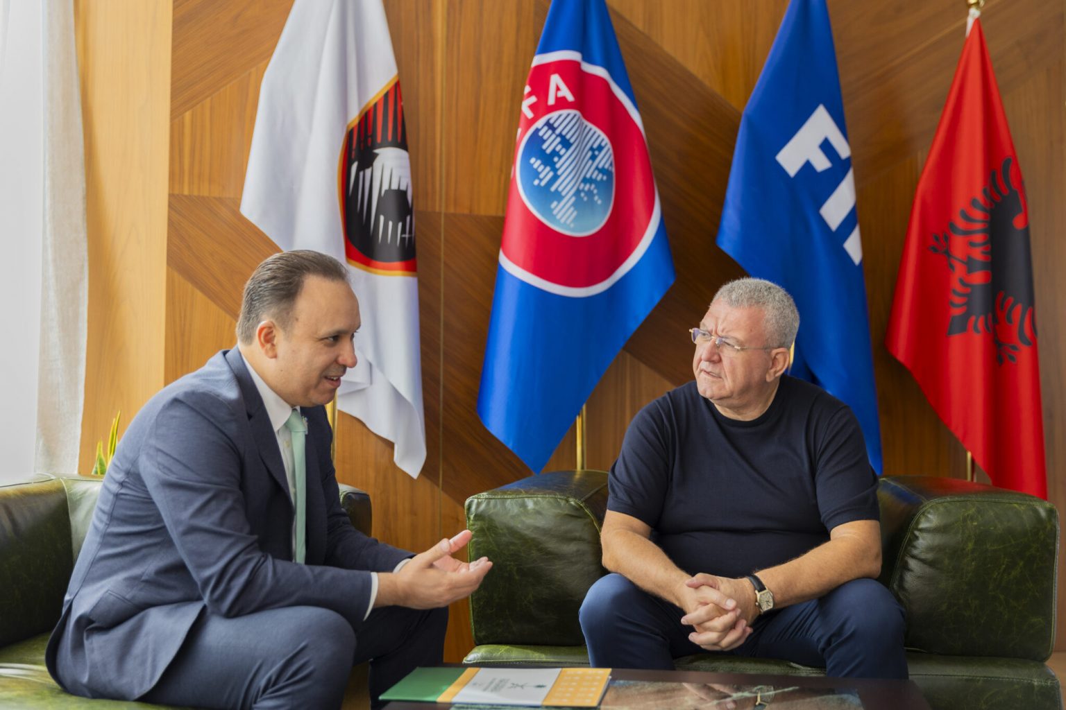 Presidenti Duka takim pune Ambasadorin e Arabisë Saudite në Shqipëri ...