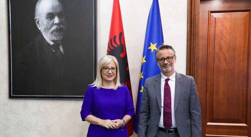 Nikolla takon ambasadorin Ström: Shqipëria në BE dhe Suedia në NATO ...