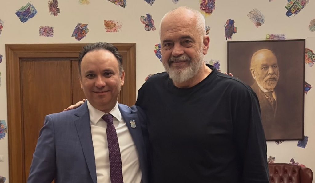 Ambasadori Hifzi takim me Kryeminstrin Rama – Tirana Diplomat