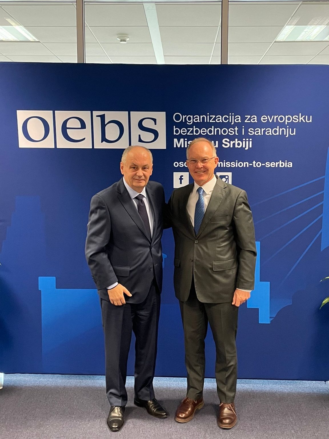 Pjesëmarrja e minoritetit shqiptar në zgjedhjet në Serbi, Canaj takon ...