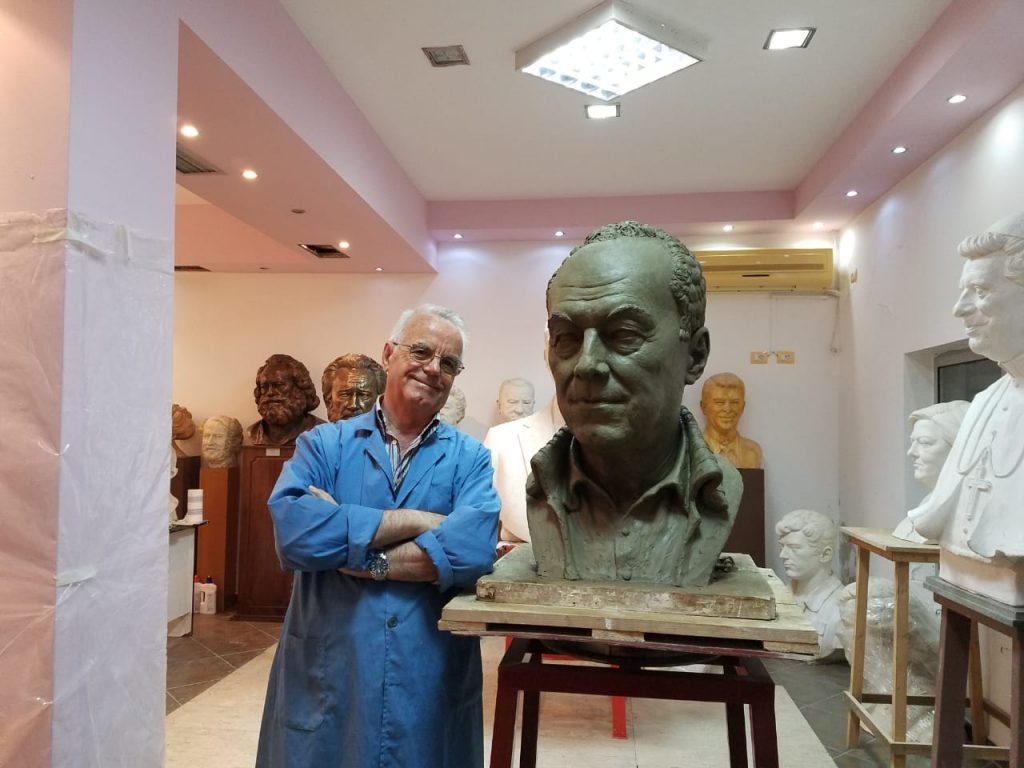 Qazim Arifi, “Oscari” i skulpturës! – Tirana Diplomat