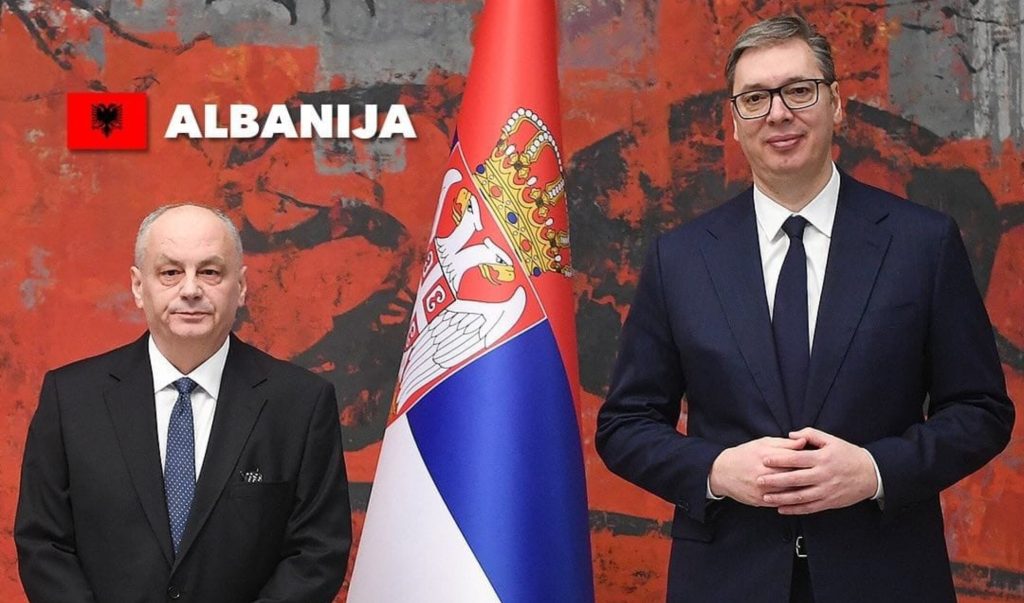 Ambasadori Canaj i dorëzon Letrat Kredenciale President serb ...