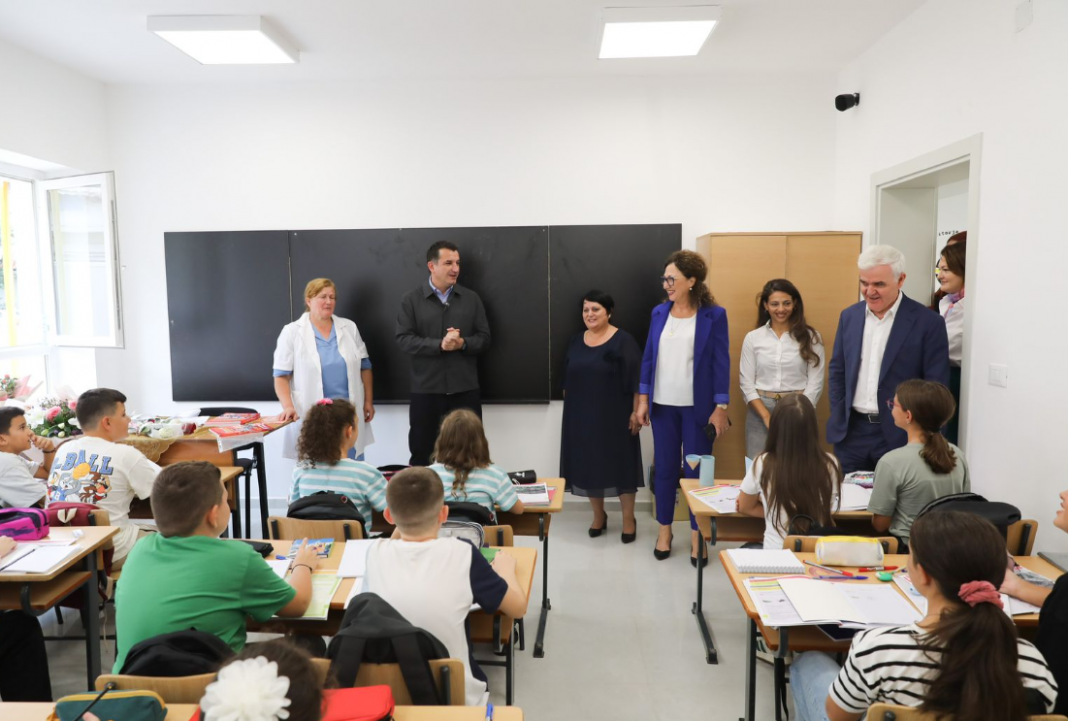 Shkolla e re “Avni Rustemi” hap dyert për nxënësit, Veliaj: Në Tiranë ...