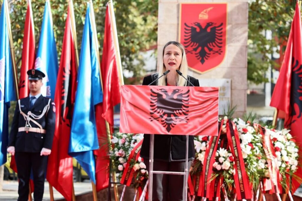 Tirana feston 81-vjetorin e Çlirimit, Ristani: Liria nuk është dhuratë ...